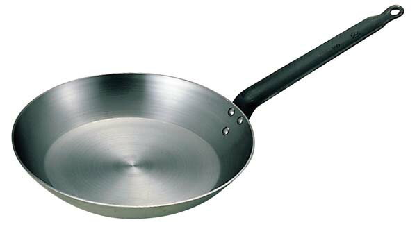 【商品説明】●200V電磁調理器は非常にパワーがある為、鍋の変形防止・安全面からボリュームは中以下で、鍋の状態、内部の温度には細心の注意をお願いします【外寸】36cm 底径：270 【内寸】φ350×50 【材質】鉄【代引きについて】こちら...