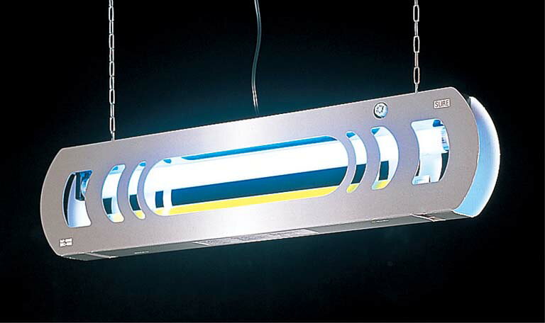 【商品説明】●紙でできた使いきり捕虫器(ケース・トレイのみ)●煩わしい清掃が不要で燃えるゴミとして捨てられます。●屋内に侵入した虫を粘着液で一網打尽にします。●高電圧がなく安全。又、修理がいりません。●誘虫ランプ：20W×1灯(FL-20S...