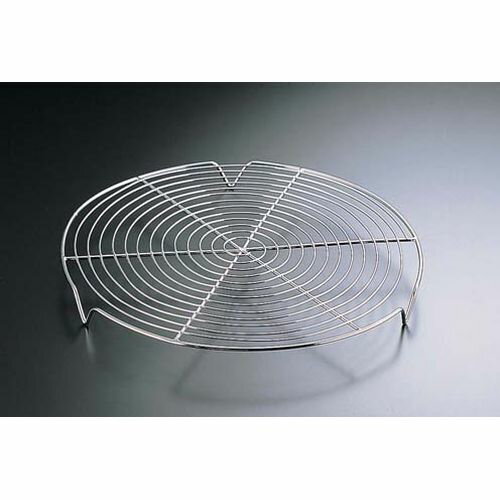 MATFER(マトファ) 丸網 足付（クロームメッキ） 312501 φ200mm WAM1401 JANコード 3334493125016●メーカー品番:312501●直径(mm):200●材質：クロームメッキ■※フランス製【送料について...