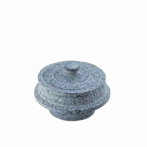 ●サイズ(cm):15●ツバ外径(mm):170●内径(mm):130●重量(kg):約2.2●材質：天然石(角閃石)■天然石が芯までじっくり火を通すから、最後までアツアツ。■本場韓国産 長水(チョンスー)天然石調理器・角閃石の由来 世界的...