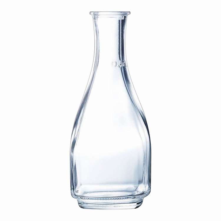 ●カジュアルなデザインのカラフェ。●水差しやワインのデキャンタとして使えます。【代引きについて】こちらの商品は、代引きでの出荷は受け付けておりません。【送料について】北海道、沖縄、離島は送料を頂きます。