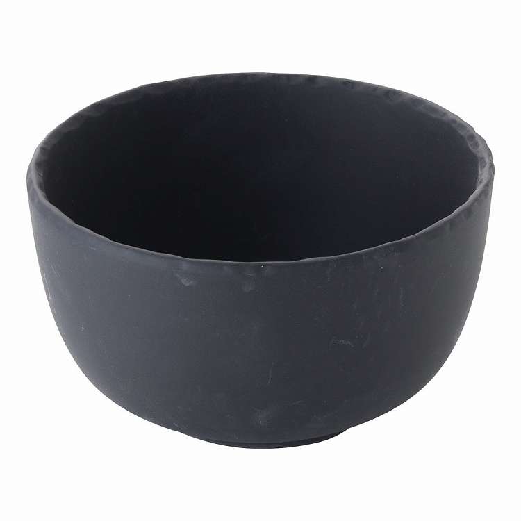 ●材質:磁器●FROMBLACKCERAMICCOMESBASALT...●バサルトシリーズの黒の色は、黒の磁器の素材によるものです。自然の粘板岩の色を目指してデザインされたもので、磁器の特性を生かし高温で焼成され、無孔のため様々な熱源に対...