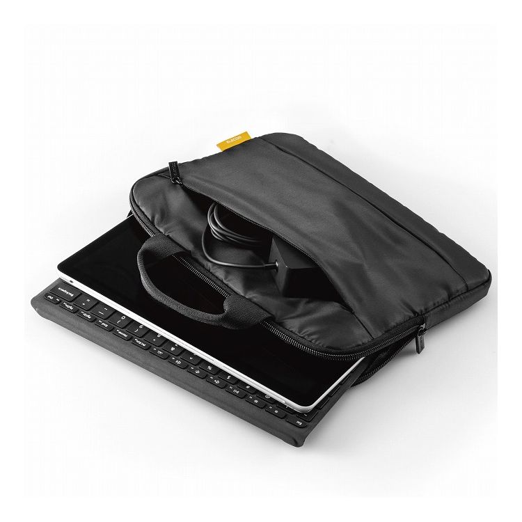 【商品特長】■持ち運びにも便利なハンドル付きSurface Go 3、Surface Go 2、Surface Go用インナーバッグです。■小物を収納できるフロントポケットがついています。■ケース内側には機器本体を傷つけにくい起毛素材を使用...
