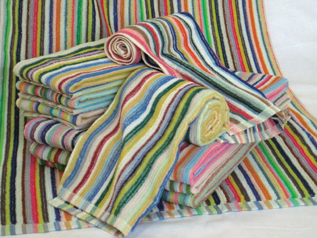 10枚セットで超お買得！！タオルの産地として有名な四国今治産の自慢のタオルです♪フェイスタオル8枚バスタオル2枚のお得なセットです。綿100％だから吸収力も肌触りもgood!!安心・安全の日本製タオルです。■商品属性【サイズ】：フェイスタオ...