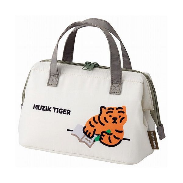 【商品詳細】開け口が広くて、2段タイプのお弁当箱でも出し入れがスムーズで便利な保冷ランチバッグ♪ 化粧ポーチみたいにおしゃれでかわいい☆彡 ちょっとしたお出かけのサブバッグや普段使いとしてサイフやスマホなどの小物を入れても Good！！ 保...