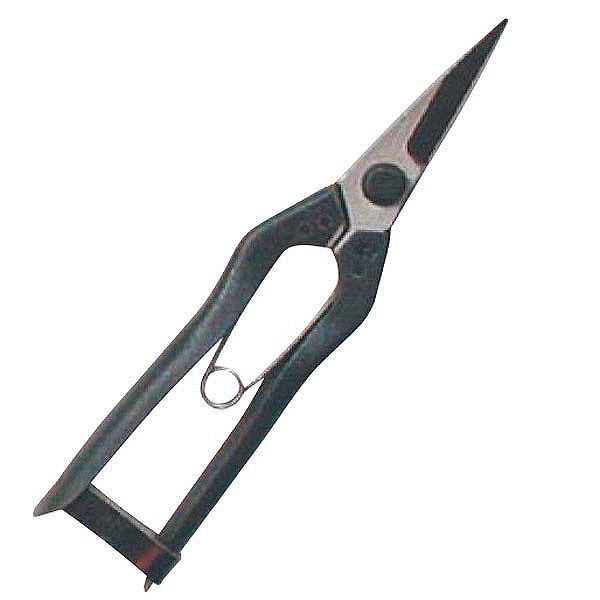 【商品詳細】切味抜群でプロから一般まで幅広く人気の松葉鋏●重量：125g●刃渡り：45【送料について】北海道、沖縄、離島は送料を頂きます。