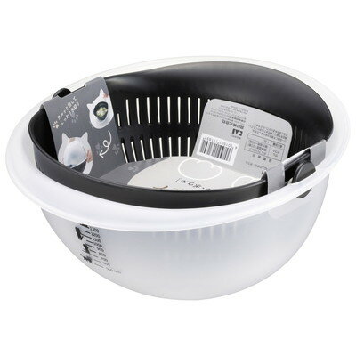 【商品説明】●ボウルをふたのように使うことで、食材をこぼさずにしっかりと水切りができます。●かわいいねこの目盛り付き。●ボウルとザルは取り外し可能です。●本体サイズ(約)：233X220X109mm●商品重量(約)：200g●満水容量：1....