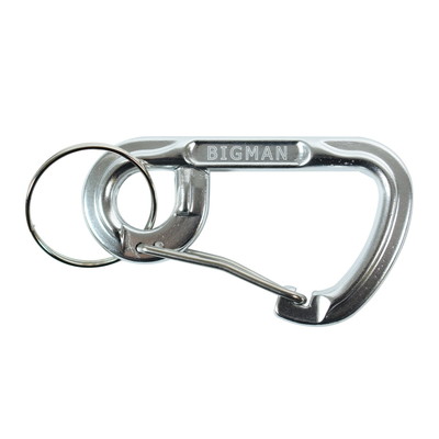 【商品説明】●「BIGMAN」のロゴ入り。●カギやツールをワーキングベルトに吊るすことが可能です。●Oリング付。●サイズ（mm）：37×60×8●質量（g）：11●材質：本体/アルミ合金T6061●ゲート：ステンレス●表面処理：アルマイト加...