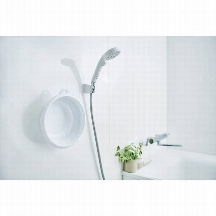 【商品説明】●たたんで、貼る!おりたためる湯おけ。【商品詳細】●底にマグネットが付いているので、壁に貼り付けて上手に空間利用。●コンパクトにたためるので狭いバスルームもすっきり。●マグネットが使えない壁面はタオルバーなどに吊り下げOK。●【...