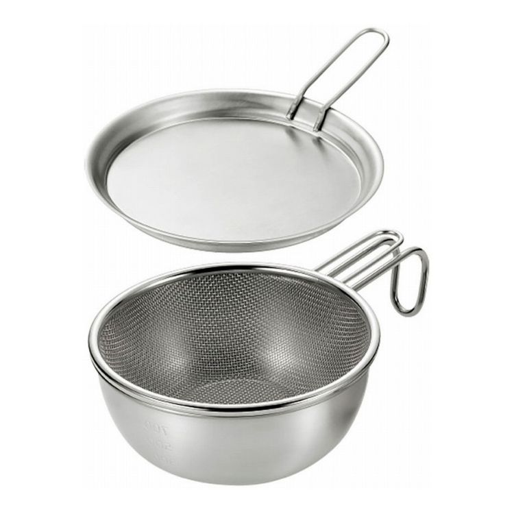 商品説明●食洗機も対応でお手入れも簡単。●300ml、500ml、700ml目盛付き。●手付きザルは水切りや湯切りに便利で潰れにくいストロングメッシュタイプ。●トレーとしても使える持ち手付き蓋。●材質：ボウル・ザル／18−8ステンレス、蓋ト...