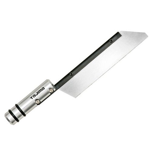 【用途】細い銅管・エアコンのダクトカバー・塩ビ部材・薄鉄板の切断。【機能・特徴】直角(45度)・面取角(22.5度)用の留め定規として利用可能です(特許出願中)。入りが良くスムーズな切味の目立です。特殊焼入れを施した専用鋼材で高硬度と強靭性...