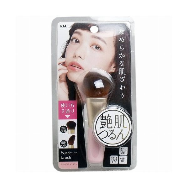 【発売元:貝印】なめらかな肌ざわり♪リキッド・クリーム・パウダー・パウダリー・ミネラルなど、使える種類を選ばないオールファンデーション対応のファンデーションブラシ。●波のような形状のクリンプ毛と太さの違う2種類の毛を配合することで、適度なコ...
