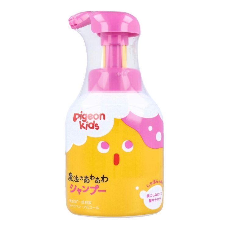 【商品詳細】ベビー用を卒業しよう！自分洗いできる泡。目にしみにくく髪サラサラ。●色が変わると自分で洗えたサイン！※しっかり洗うことによって泡がこすれて色が変わる。・じぶんでやってみよう！1.泡を出してみよう！2.泡が白くなるまでゴシゴシ。3...