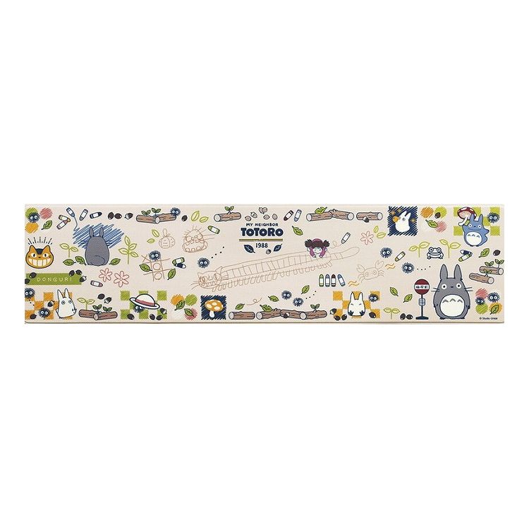となりのトトロ おえかき キッチンマット 61068【商品説明】やわらかPVC素材のキッチンマット　お手入れ簡単防炎　　防カビ やわらかPVC素材のキッチンマット　お手入れ簡単防炎　　防カビ ポリ塩化ビニール樹脂 原産国中国 ※化粧箱に入っ...
