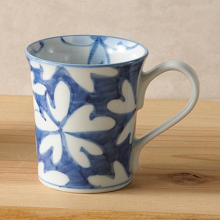 古伊万里青磁上絵の赤色の濃淡を丁寧に職人さんが仕上げました。本格的な手書きの器です。陶磁器径8.5×9.6cm電子レンジOK ※職人さんにより一つ一つが手書きされる為、色合い等が多少異なる場合がございます。【代引きについて】こちらの商品は、...