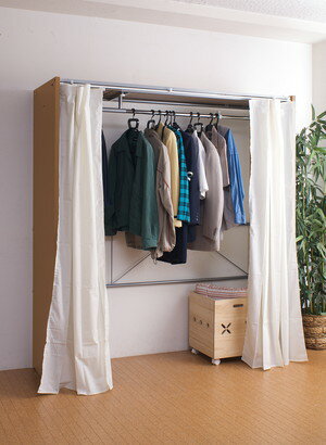 ■商品についてクローゼットがない方・洋服が溢れている方にはもってこいの置き型クローゼットロッカー。伸縮機能付きで部屋に合わせて伸長します。ハンガーの耐荷重量は約30あるのでたっぷりと衣類を収納でき溢れかえった衣類をひとまとめに収納できます。...