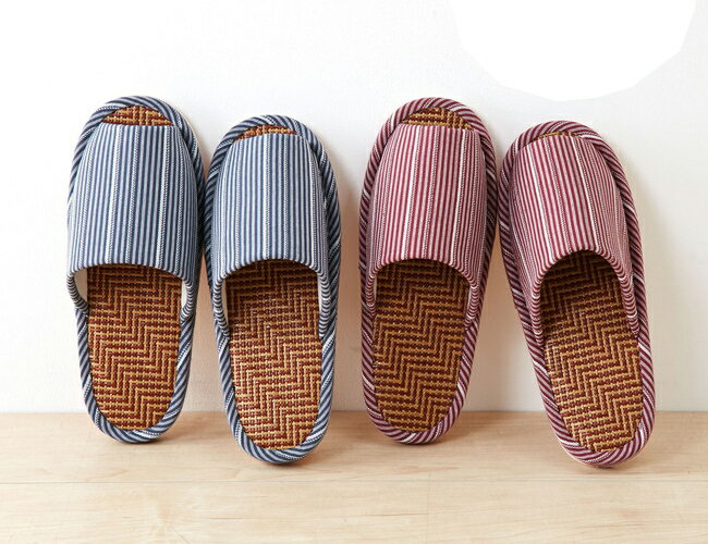 生地：ポリエステル・綿中敷：指定外繊維(ペーパー）中材：EVA樹脂底材：EVA樹脂全長：約26cm適応サイズ：約22〜26cmヒール高：2cm生産国：中国【代引きについて】こちらの商品は、代引きでの出荷は受け付けておりません。【送料について...