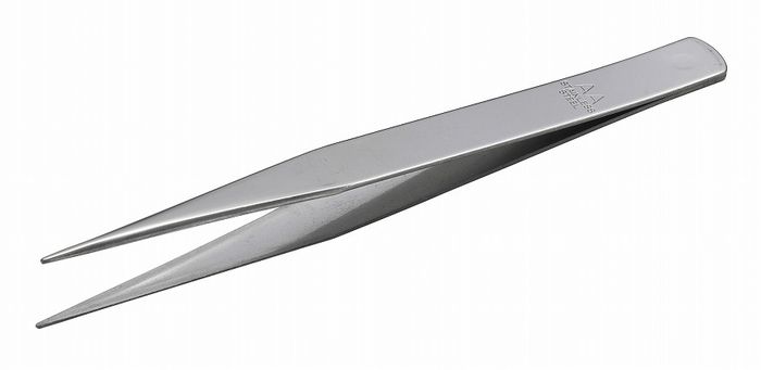 【商品詳細】■微小なパーツ類をつかむことのできる先の細いピンセットです。■先端形状:直■全長:125mm【送料について】北海道、沖縄、離島は送料を頂きます。