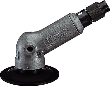 【メーカー型番】HSA-6A【JANコード】4582116923283【ブランド】ヨコタ【特徴】●ディスクペーパー、ワイヤブラシを装備して使用します。【用途】●板金の仕上げ、サビ落とし、ペイント落とし、各種樹脂製品の仕上げ、その他溶接面の仕...