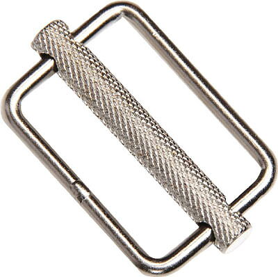 【商品詳細】●簡単にPPベルトをしっかり結束できる専用金具です。●PPベルト専用金具。●最大使用荷重(kg):90●厚み(mm):4●縦(mm):26●横(mm):31●適合幅(mm):30●適合ベルト幅(mm):30●寸法(mm)A:31...