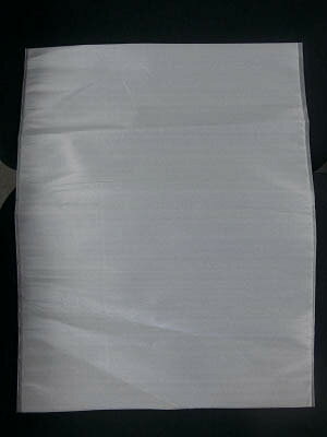 【商品詳細】●柔らかく緩衝性はもちろん、保温・防湿・浮力・耐薬品性に優れます。●小さな割れ物などの梱包に最適です。●使いやすいサイズの発泡ポリエチレン袋強化タイプです。●引越時の梱包用、製品の出荷緩衝材。●幅(mm):200●長さ(m):0...