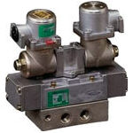 【メーカー型番】4F410E-08-TP-AC100V【JANコード】4547431018748【ブランド】CKD【特徴】●耐圧防爆構造・爆発等級2・発火度G4です。●JISの防雨構造に準拠、屋外使用が可能です。【用途】【仕様】●接続口径:...