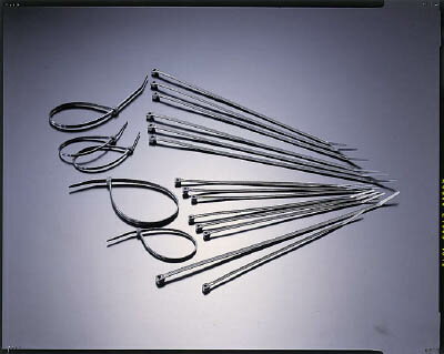 【メーカー型番】TRCV-300SW【JANコード】4989999194654【ブランド】TRUSCO 　【特徴】●主に屋外での結束に適した汎用性の高いタイプです。【用途】●ワイヤ、ケーブル、ホースなどの結束に。●屋外使用に。【仕様】●色:...