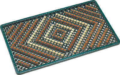 【メーカー型番】MR-100-320-1【JANコード】4904771648811【ブランド】テラモト【特徴】●靴底についた汚れを確実にブラッシングで落とすリバーシブルタイプの出入口用マットです。【用途】●工場・オフィスの出入口用マット。●...