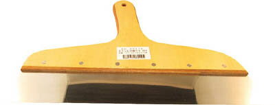 【メーカー型番】NO20210【JANコード】4580157660495【ブランド】大田　【特徴】●柄は丸味を持ち、軽く握りやすく、クリア塗装です。【用途】●クロスのコーナー切りに。【仕様】●全長(mm):220●刃幅(mm):310●刃長...