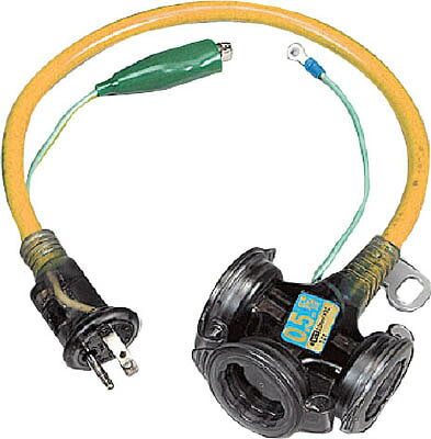 【メーカー型番】FX-005K-Y【JANコード】4930510419558【ブランド】ハタヤ【特徴】●手近な電源延長に最適です。●屋外用です。●コンセント防雨キャップ付です。●電源パイロットランプ付トリプルコンセント付です。●接地付で安全...