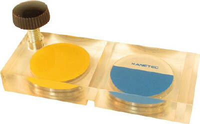 【メーカー型番】MP-1【JANコード】4544554412439【ブランド】カネテック 【特徴】●強力なマグネットを埋め込んだ、透明アクリル板です。保持が堅固で、しかも、ワイヤ位置を認視しながら取り付けられます。【用途】●ワイヤ放電加工機...