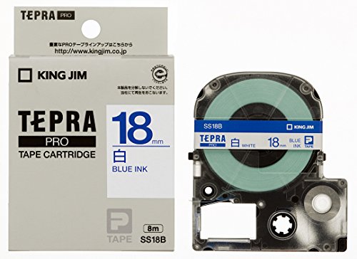 メーカー：キング品番：SS18BJANコード：4971660760237「キングジムテプラPROテープSS18B(白/青文字18mm幅)」は、キングジム18mm幅のテプラテープカートリッジです。カラーは白色のシールに青文字。ビデオのタイトル...