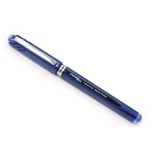 【商品詳細】芯径:1.0mm10g15×12×138mm軽い書き味、速乾性の水性ゲルインキボールペンです。「ENERGEL/エナージェル」のDNAを受け継ぎ、ヨーロピアンテイストを取り入れたデザインが特徴です。ボディカラーはユーロブルーで美...