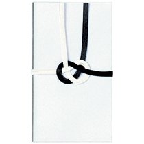 【商品型番】　キ93　【商品説明】　●用途／神式・キリスト教・仏事全般。●金額の目安／一万円〜二万円位迄。●サイズ／184×105mm。●紙質／奉書紙（古紙パルプ配合率60％以上）。●中袋付き。●表書：　御霊前・御仏前　御香典・御香料　御布...
