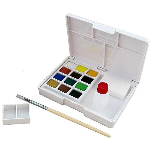 サクラ プチカラー12色セット NCW-12JANコード：4901881217159【セット内容】透明固形水彩絵の具12色セット・携帯筆・ミニ水筒・ミニ筆洗・スポンジ【特長1】ポケットサイズのコンパクト透明固形水彩絵の具12色セット【特長2...