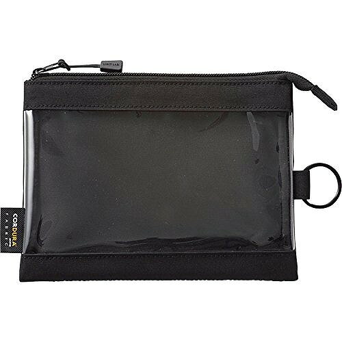 リヒト クリヤーケース A6 ブラック F-7572-24JANコード：4903419121365【開閉部】大きく開くワイドオープンタイプ【本体表面】中身が見える窓加工【本体背面】ファスナーポケット付き【材質】本体/ポリエステル、窓部分/ビ...