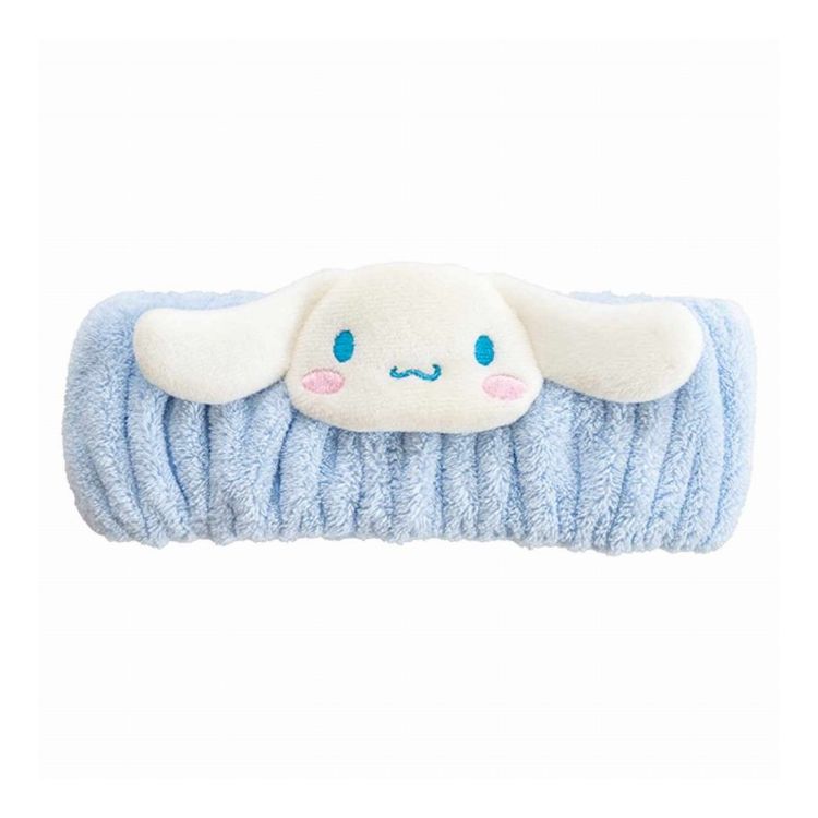 【商品説明】 キティ、マイメロディ、シナモロールのかわいいヘアバンドです。 メイクや洗顔時、髪をまとめたいおうち時間にピッタリのアイテムです。 肌触りの良いふわもこ素材です。 洗濯機で丸洗いできるので、いつでも清潔にお使いいただけます。 【...