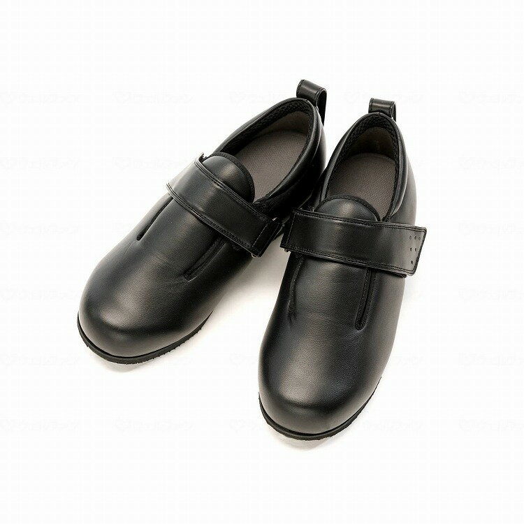 大きく開くので足入れしやすい足あたりのより良いソフトな履き心地長さ調整付ベルト＋2cmの延長でも不足される方は別売りの延長ベルトもございます。シンプルなデザインなので冠婚葬祭にもさりげないパンチングでデザイン性アップアーチサポート付インソー...