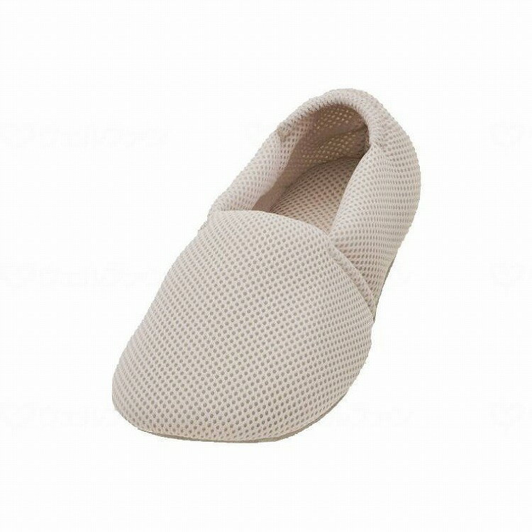 ○室内用お家の中でも安心のルームシューズ。足元をおしゃれに包む。1．足にフィットする2．ほどよいすべり止め3．ソフトでやさしい履き心地4．手洗い可能（中性洗剤、保形後陰干）○メッシュ素材で軽くて快適な履き心地○全体にダブルメッシュ素材を採用...