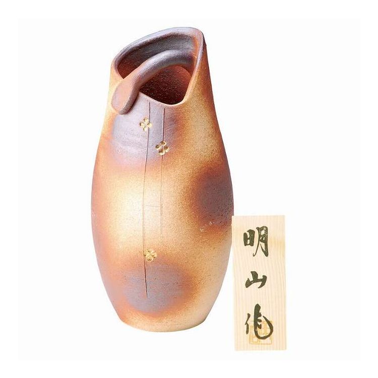 【商品詳細】焼き締めの花瓶に金の小花をあしらった花瓶。内容:本体（約130×130×265mm）×1原産国:日本【代引きについて】こちらの商品は、代引きでの出荷は受け付けておりません。【送料について】北海道、沖縄、離島は送料を頂きます。