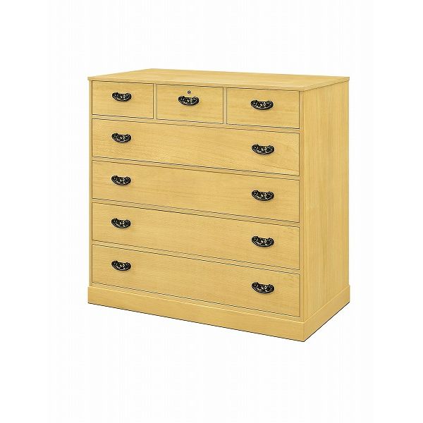 本体表面は木目の美しさが際立つ「うずくりとのこ仕上げ」。長めのタトウ紙もゆっくり入る内寸幅約93cmのワイドサイズ。大切な着物をたっぷり収納できる引出しタイプ。中央小引出しに鍵付き。着物収納可能枚数約16枚。○商品サイズ幅100cm×奥行き...