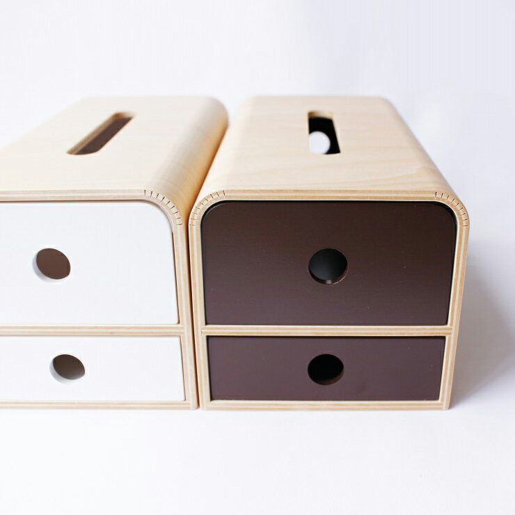 1段目はティッシュケース。2段目はマスクや目薬など身の回りの小物を収納できます。漆器の技術を応用して手作業にて製造しております。■サイズ：28×14.5×13.5内寸上部引出：前板高さ5.7cm、幅12cm、奥行26.5cm、横板高さ3.5...