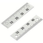 【商品スペック】特長●接着タイプ用途仕様仕様2●スケール材質／仕上●アルミ(A1050P) 目盛り彫り込み(エッチング加工)セット内容／付属品注意●取付け面をあらかじめ乾いた布等で拭き、汚れを落としてからご使用ください。●北海道・沖縄運賃1...