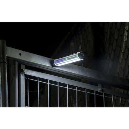 【商品スペック】特長●OZ-134Dの後継機種です。●COB LEDを搭載した乾電池式小型ワークライトです。●底面マグネット付きで固定することにより両手を自由に使えます。用途●暗所での手元作業などに。仕様●明るさ(lm)：550(強)/20...