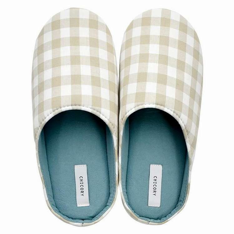 【商品説明】チェックとカラー生地を組み合わせた、可愛いルームシューズです。どちらの生地もコットン100%なので、肌触りが良く、さらりと履くことが出来ます。生産国:中国素材・材質:コットン、PUレザー商品サイズ:レディースフリーサイズ:約23...