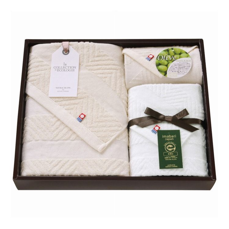 【商品詳細】EUの厳しい環境基準をクリアした1000年以上の由緒ある高級なマルセイユソープを使い精錬加工を施したタオルシリーズです。天然植物油のオリーブソープを使用することで化学薬品の使用量を従来より約60％削減。さらに、低温で短時間処理す...