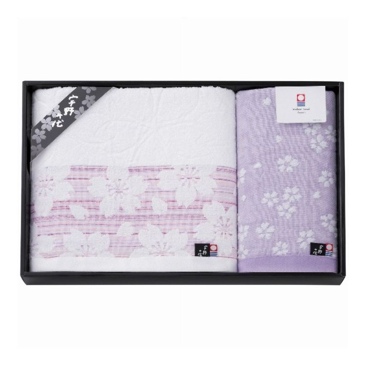 【商品詳細】お肌にやさしいガーゼタイプ桜柄タオル現品サイズ・内容:52×120cmバスタオル1枚・34×36cmウォッシュタオル1枚・綿100％・［日本製］製造国:日本【送料について】北海道、沖縄、離島は送料を頂きます。