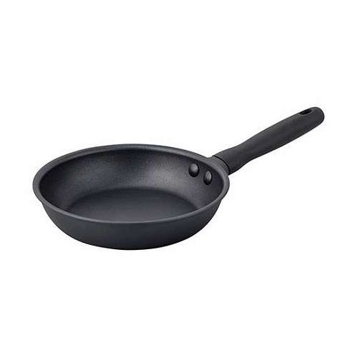 調理面積が広く、少し深めのデザインで使いやすいフライパンです。メーカー品番:MNH-P20仕様(サイズ・素材・内容物など):直径20cmフライパン1個・本体…アルミニウム合金(内面…硬質アルマイト+フッ素樹脂塗膜加工・外面…硬質アルマイト+...