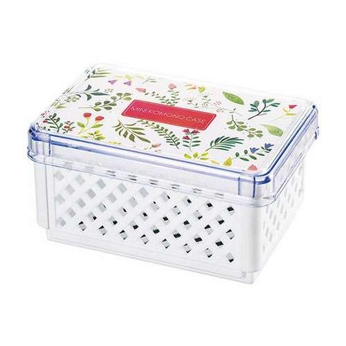 折りたたみ式の小物入れです。文房具や化粧小物を入れて机の周りをすっきり整頓します。使わない時は畳んでコンパクトにしまって置けます。メーカー品番:LALA-40内容物:本体(約90×135×72mm)×1素材:AS・PP生産国:日本パッケージ...
