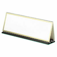 すべり止めのスポンジ付き席札。2面表示可能です。●入数：1個●外寸：幅250×高92mm●厚：2mm●材質：アクリル製●底スポンジ付●JANコード：4953349082984【送料について】北海道、沖縄、離島は送料を頂きます。